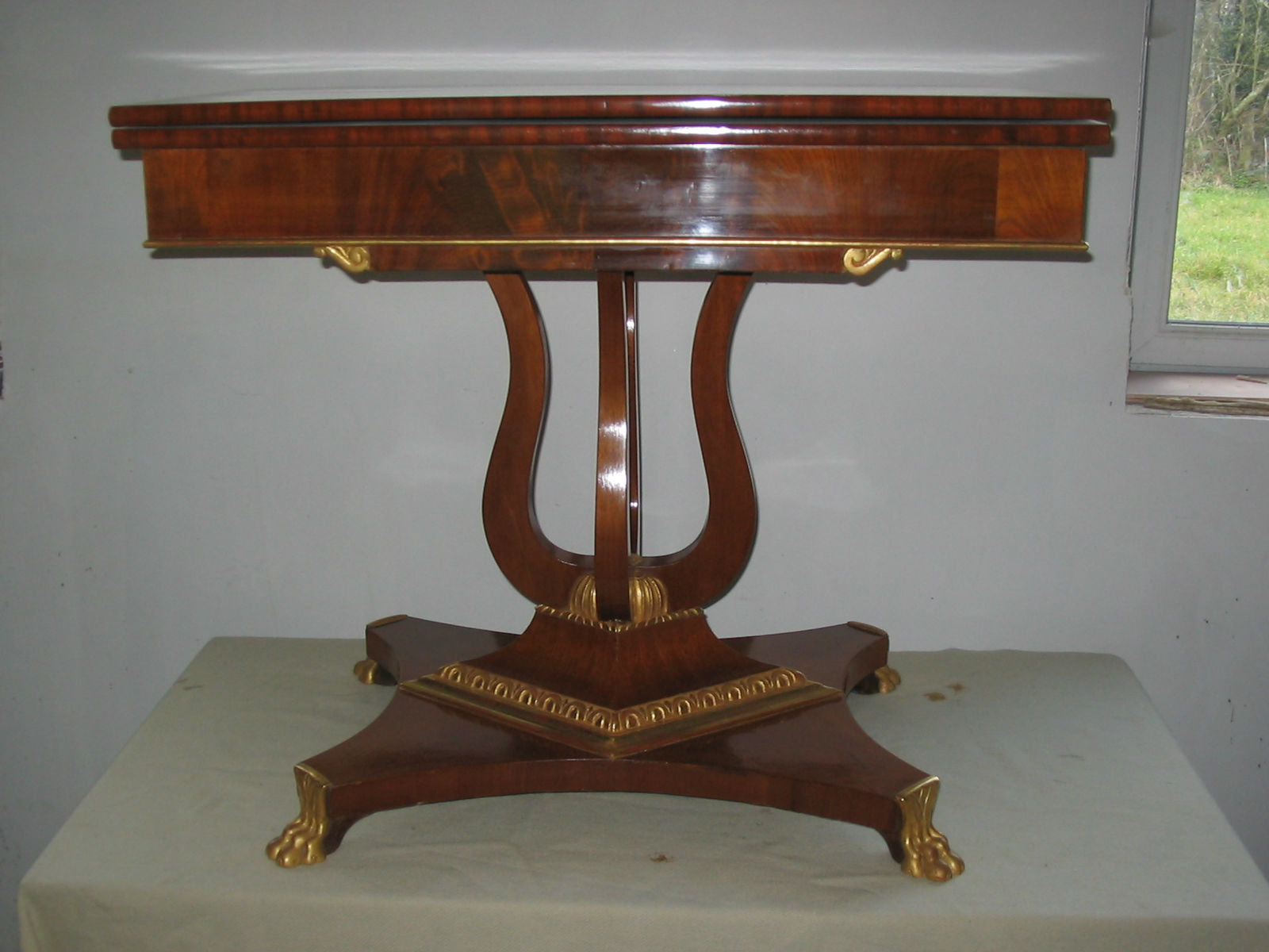 Mesa y guéridon caoba - Atelier Gérald Ganay